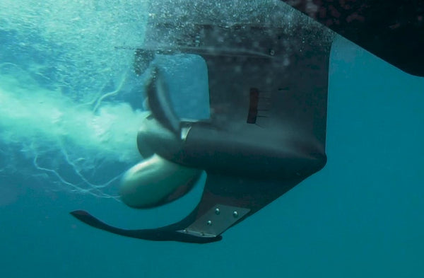 Large Size Fin: 100+ HP, Boats Greater Than 18' – Hydro-Shield